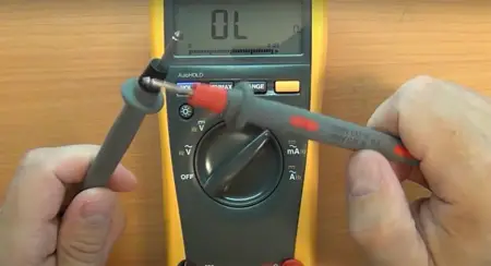What Does “OL” Mean on a Multimeter? - ElectronicsHacks