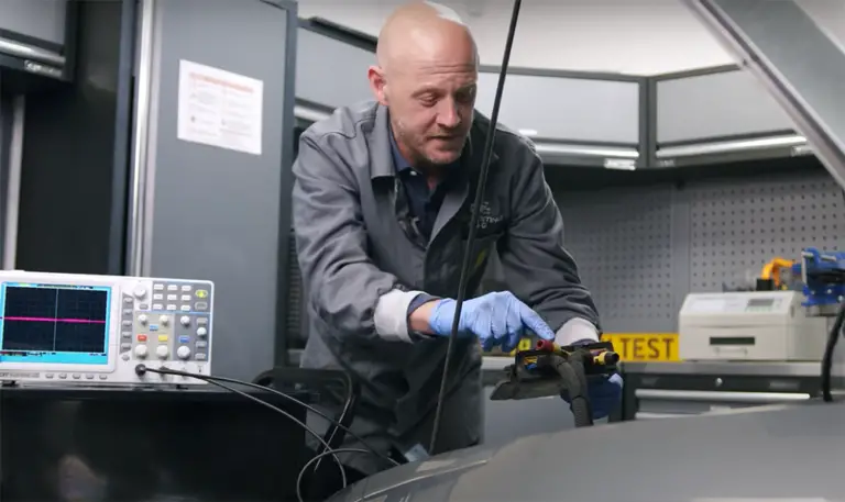 How to Test an ECU With a Multimeter? - ElectronicsHacks