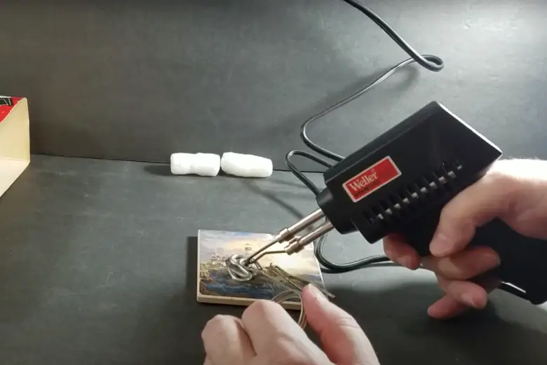 Weller D650 Soldering Gun Review in 2022 - ElectronicsHacks