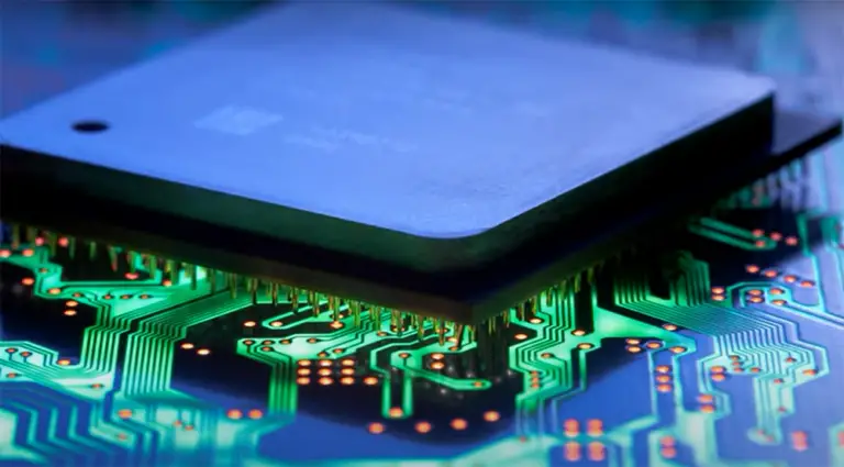 What Do Transistors Do in a Mobile Phone? - ElectronicsHacks