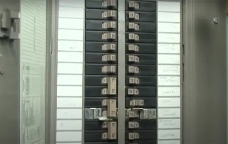 How to Test a Light Switch With a Multimeter? - ElectronicsHacks