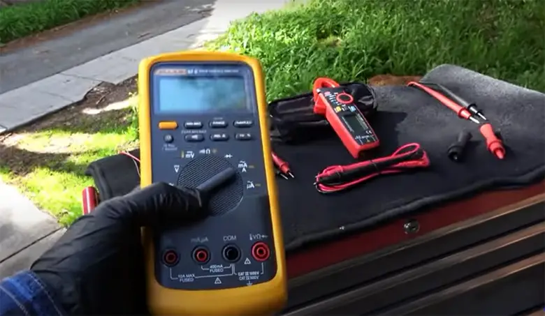 How to Test Trailer Lights With a Multimeter? - ElectronicsHacks