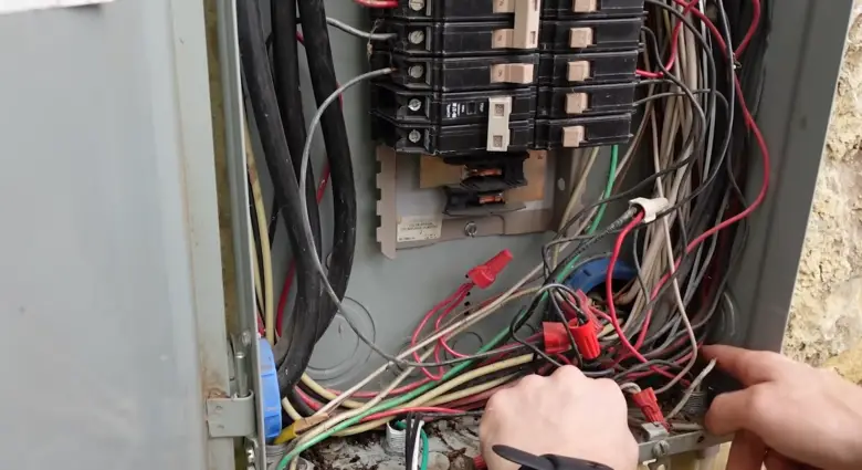 Residential vs. Commercial Electrician: What’s the Difference ...