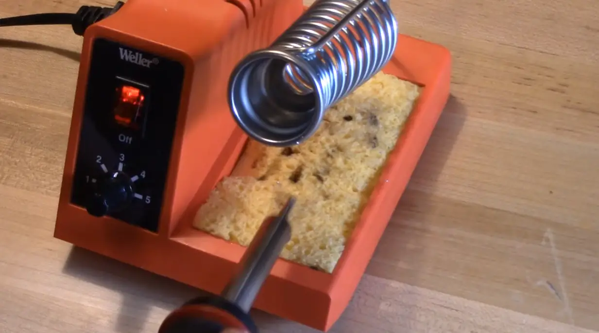 Weller WLC100 40 Watt Soldering Station Review - ElectronicsHacks