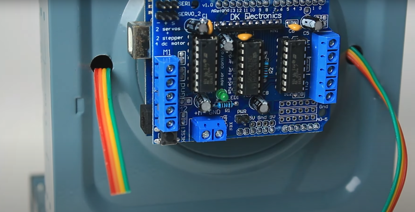 How to Build a CNC Machine With Arduino? - ElectronicsHacks