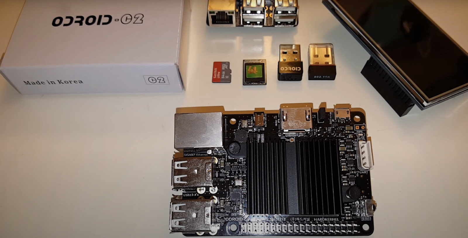 Odroid C2 vs. Raspberry Pi 3: Which is Better? - ElectronicsHacks