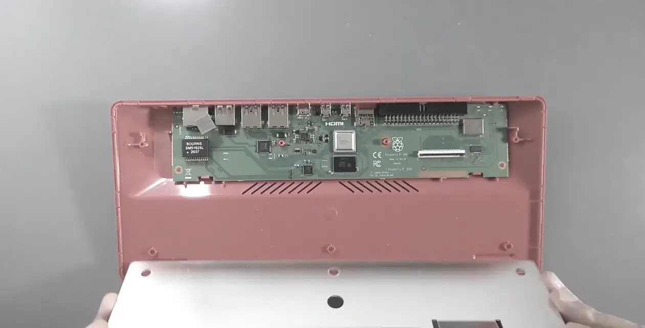 Raspberry Pi 4 vs. 400: Which is Better? - ElectronicsHacks