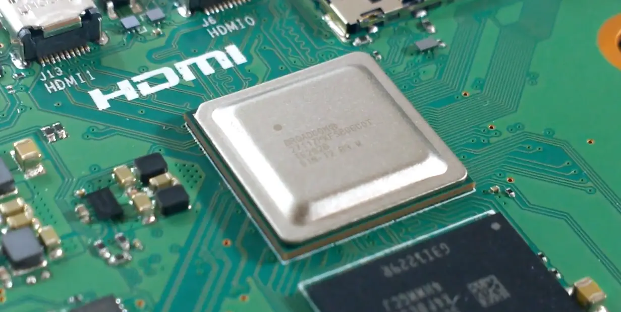 Raspberry Pi 4 vs. 400: Which is Better? - ElectronicsHacks