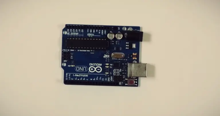 Raspberry Pi vs. Arduino for Robotics: Which is Better? - ElectronicsHacks