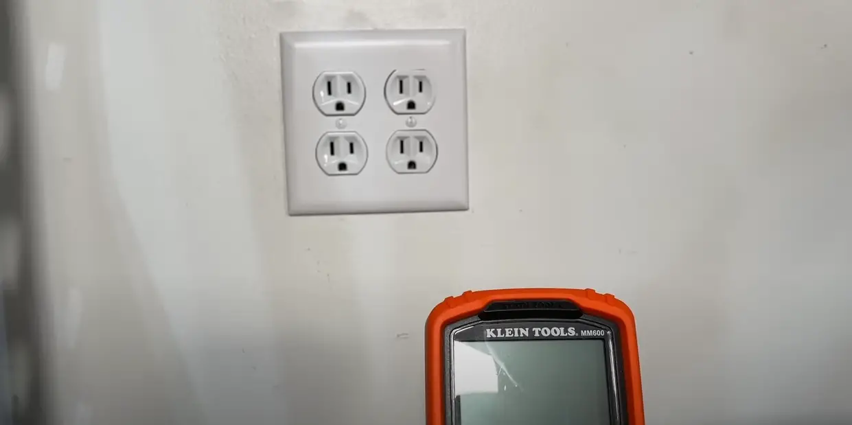 How to Test a GFCI Breaker With a Multimeter? - ElectronicsHacks