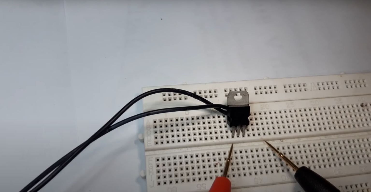 How to Test a Voltage Regulator With a Multimeter? - ElectronicsHacks