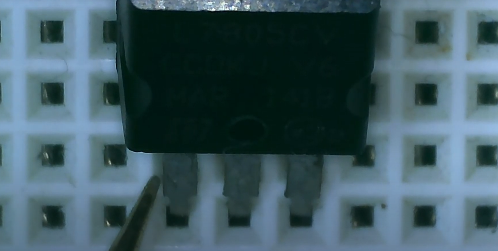 How to Test a Voltage Regulator With a Multimeter? - ElectronicsHacks