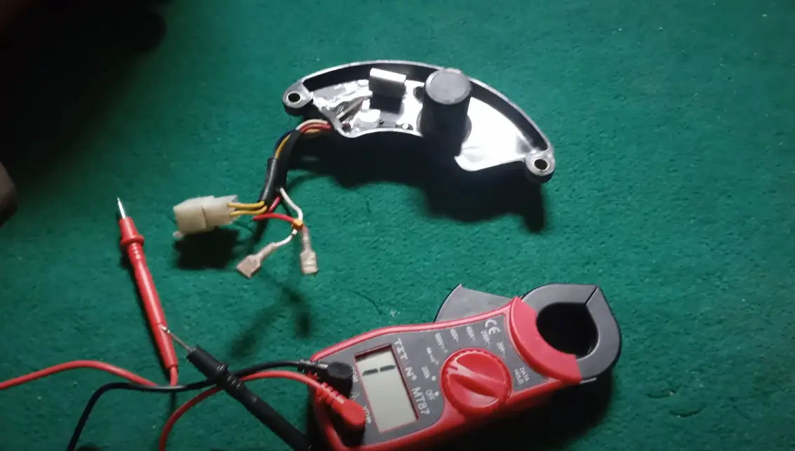 How to Test an AVR With a Multimeter? - ElectronicsHacks