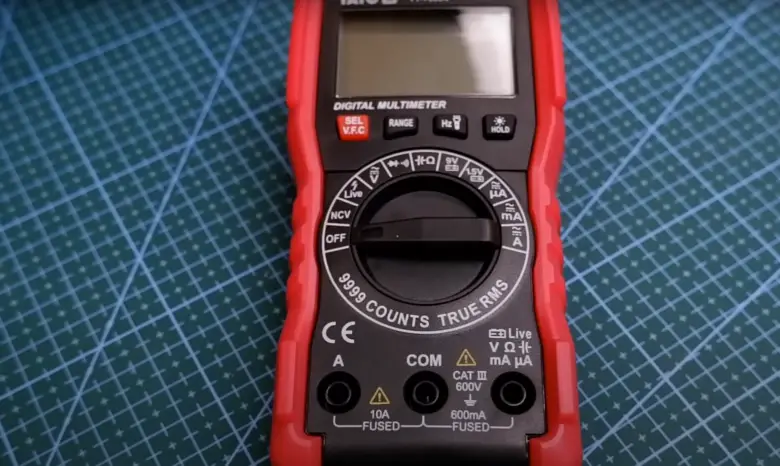 What Is a True-RMS Multimeter? - ElectronicsHacks