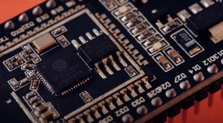 ESP32 DevKit v1 Pinout - ElectronicsHacks