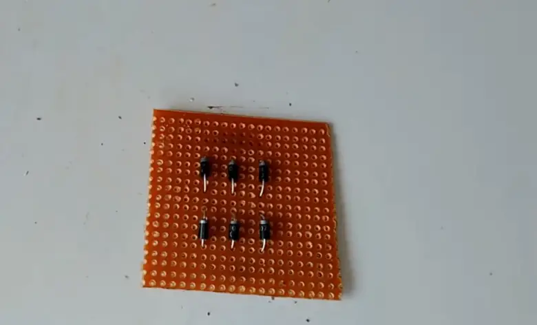 1N4007 Diode Pinout and Specifications - ElectronicsHacks