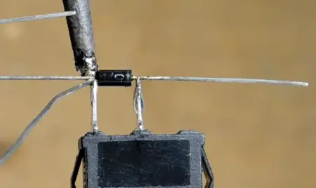 1N4007 Diode Pinout and Specifications - ElectronicsHacks