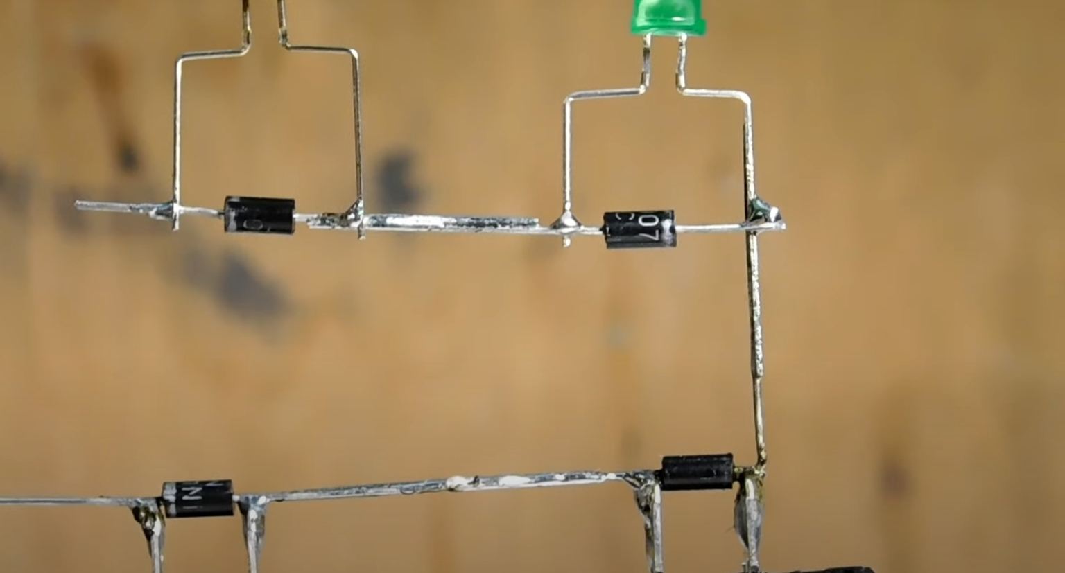 1N4007 Diode Pinout and Specifications - ElectronicsHacks