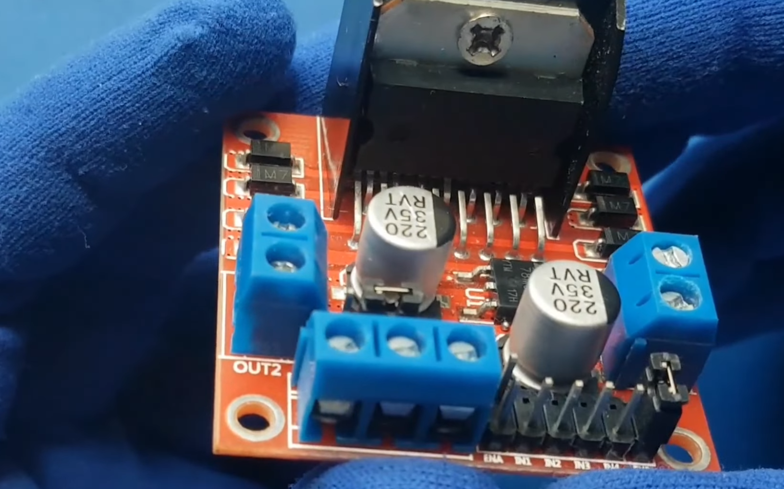 How to Control DC Motor Speed? - ElectronicsHacks