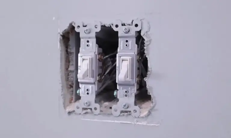 How to Test a 110V Outlet With a Multimeter? - ElectronicsHacks