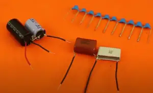 What Is a Capacitive Voltage Divider? - ElectronicsHacks