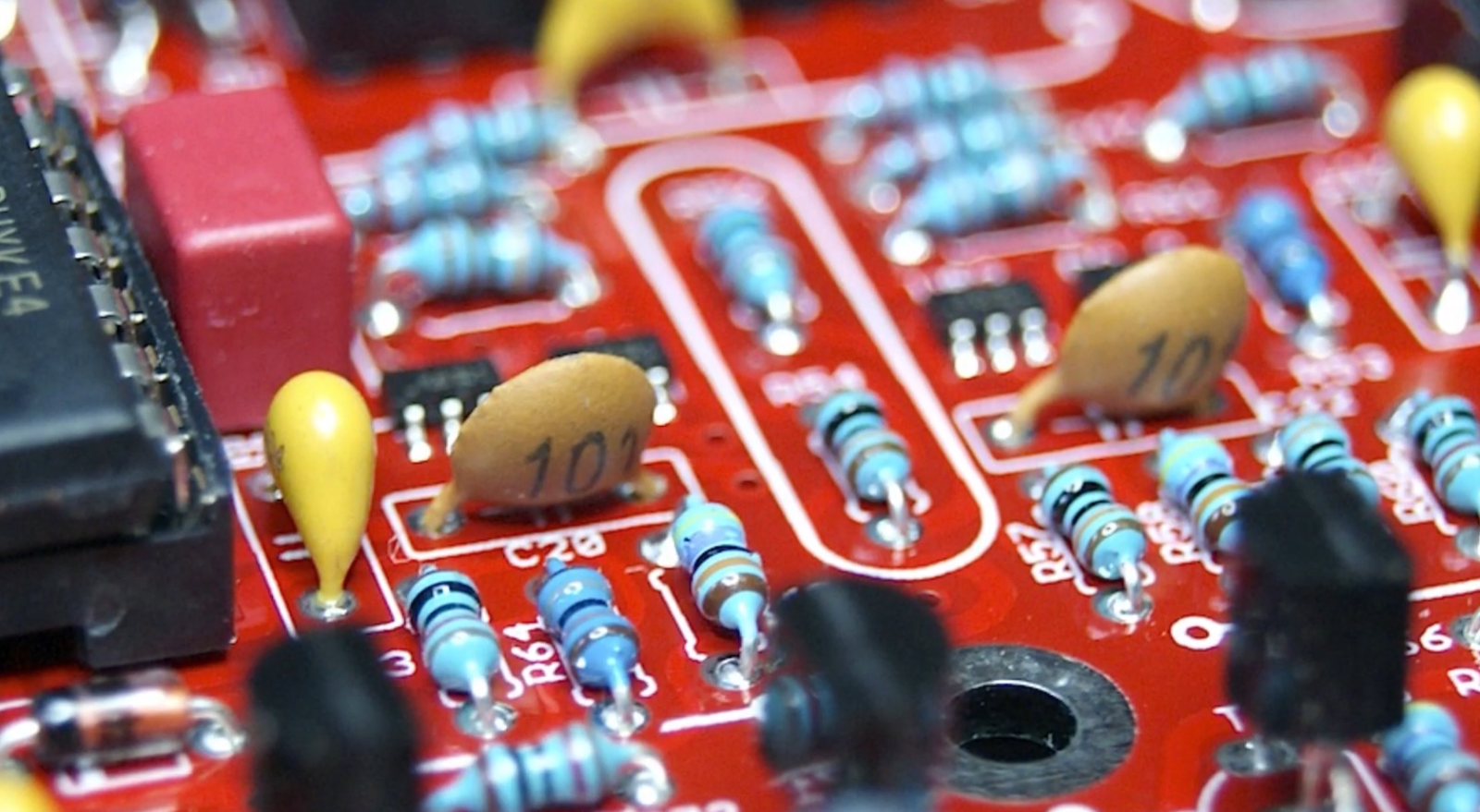 What Is a Fusible Resistor? - ElectronicsHacks
