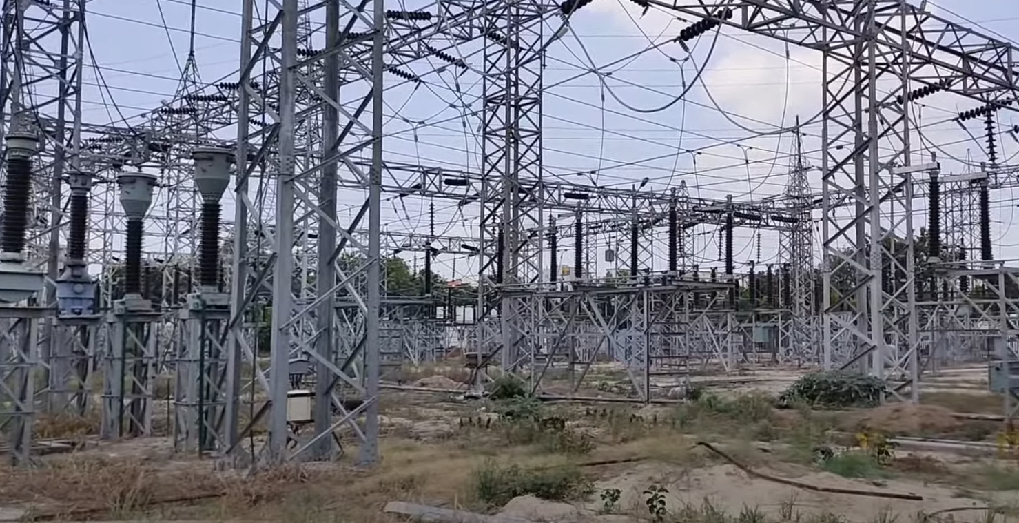 What Is an Electrical Isolator? - ElectronicsHacks