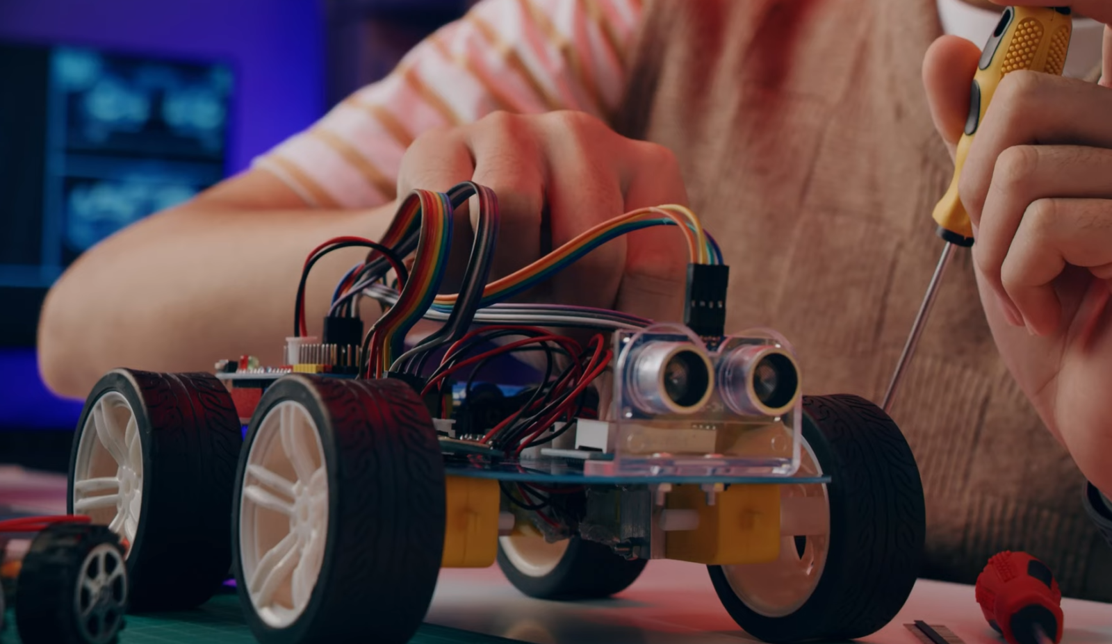 Embedded System Projects for Engineering Students - ElectronicsHacks