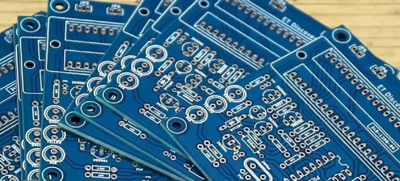 How to Choose a Microcontroller? - ElectronicsHacks