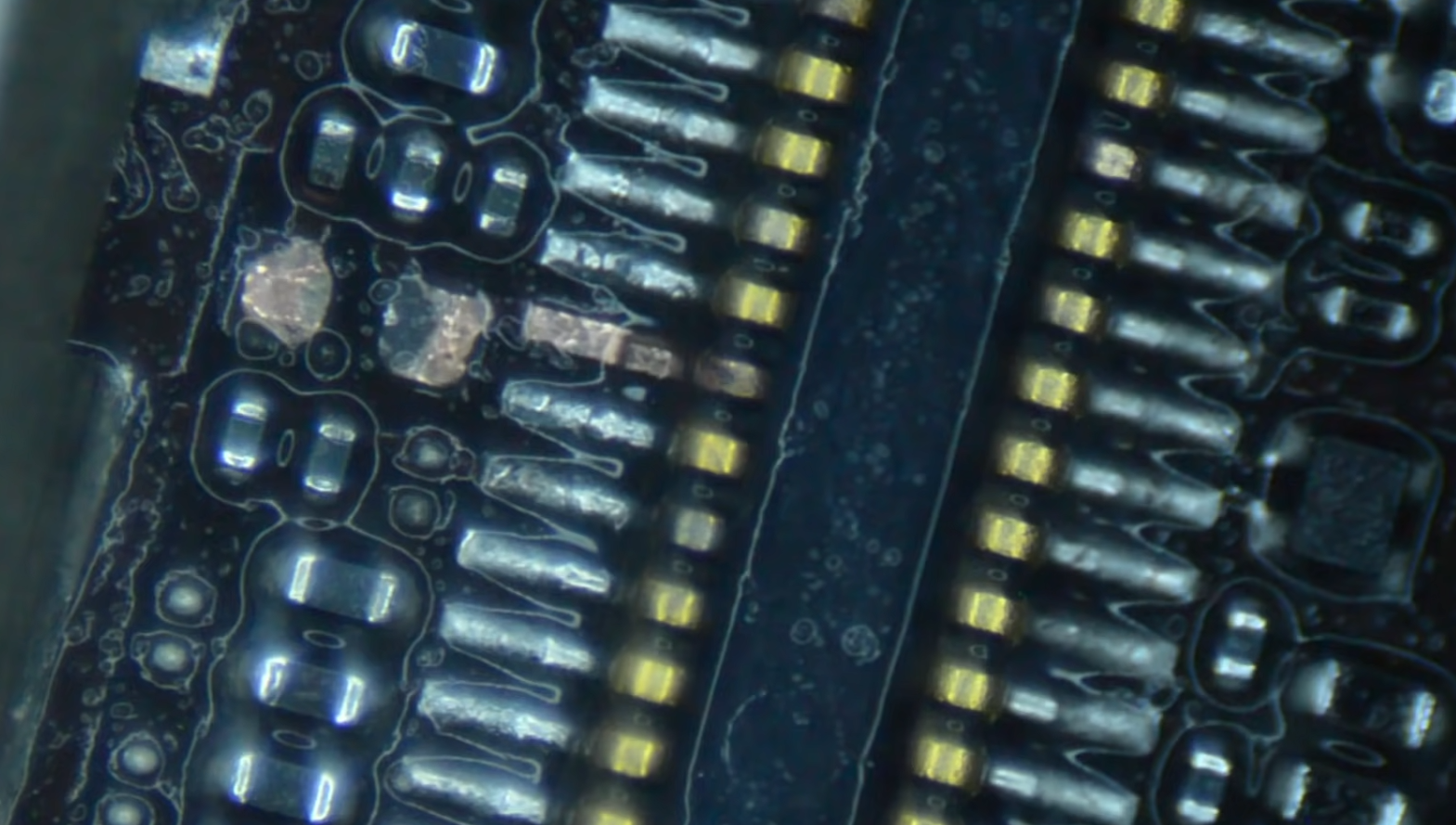 How to Clean a Circuit Board of Corrosion? - ElectronicsHacks