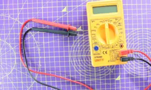 Multimeter Not Reading DC Voltage: How to Fix? - ElectronicsHacks