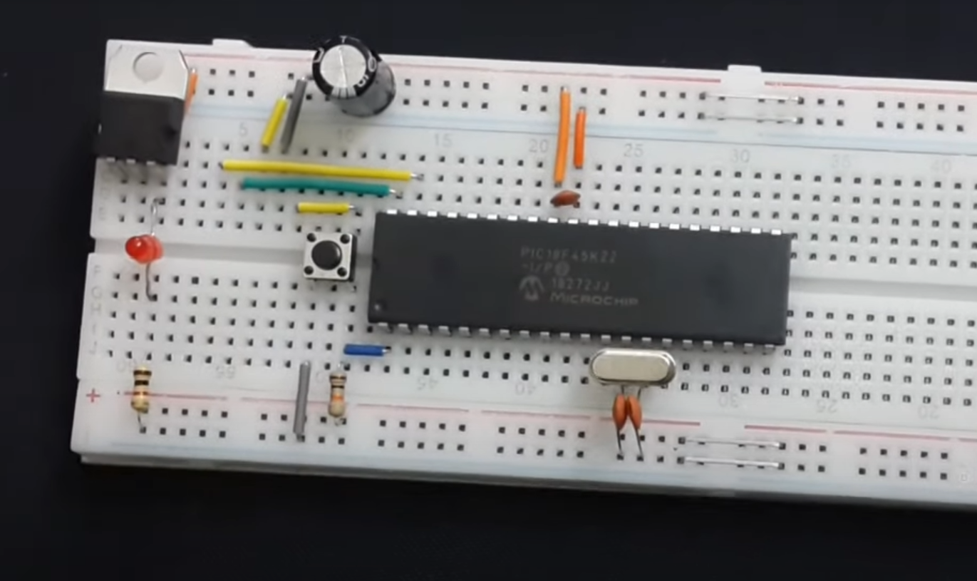 PIC32 vs. AVR32: Which is Better? - ElectronicsHacks