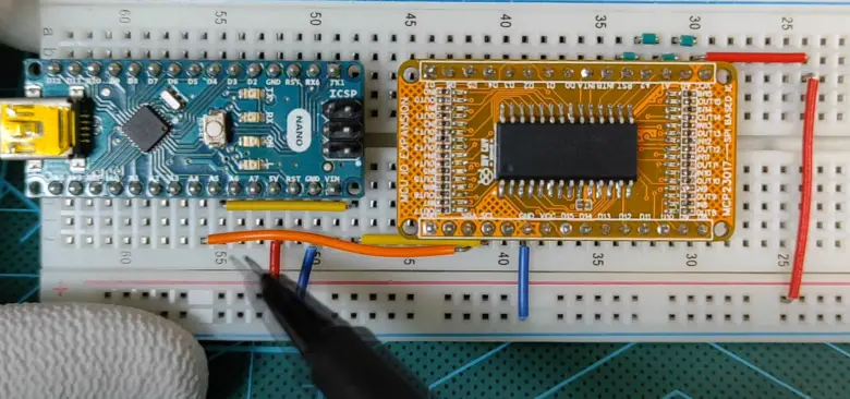 STM32 vs. PIC32: Which is Better? - ElectronicsHacks