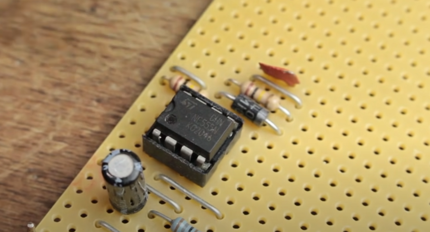 What Are Operational Amplifiers? - ElectronicsHacks