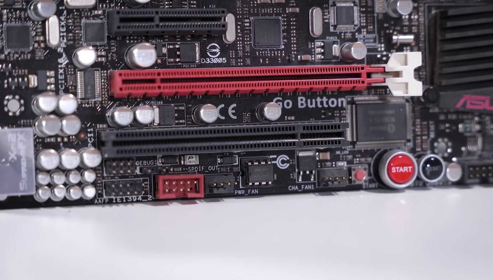 What is a CMOS? - ElectronicsHacks