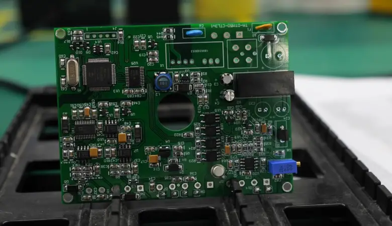 What Is a PCB Solderability Test? - ElectronicsHacks