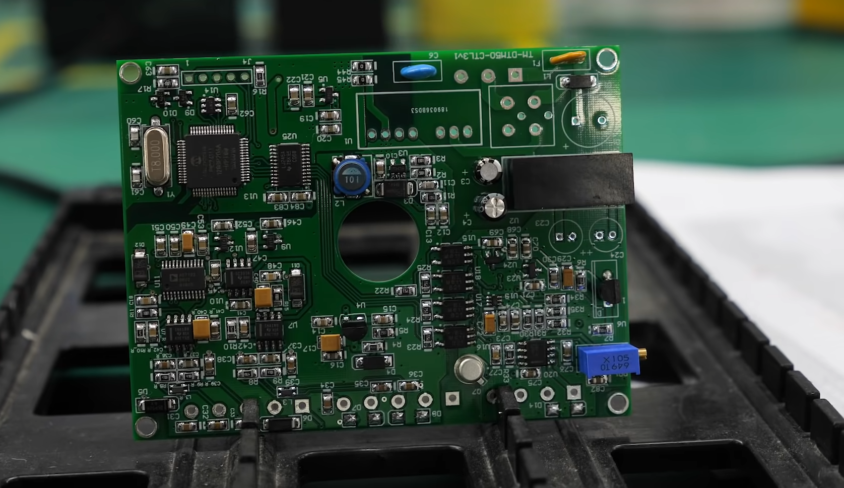 What Is a PCB Solderability Test? - ElectronicsHacks