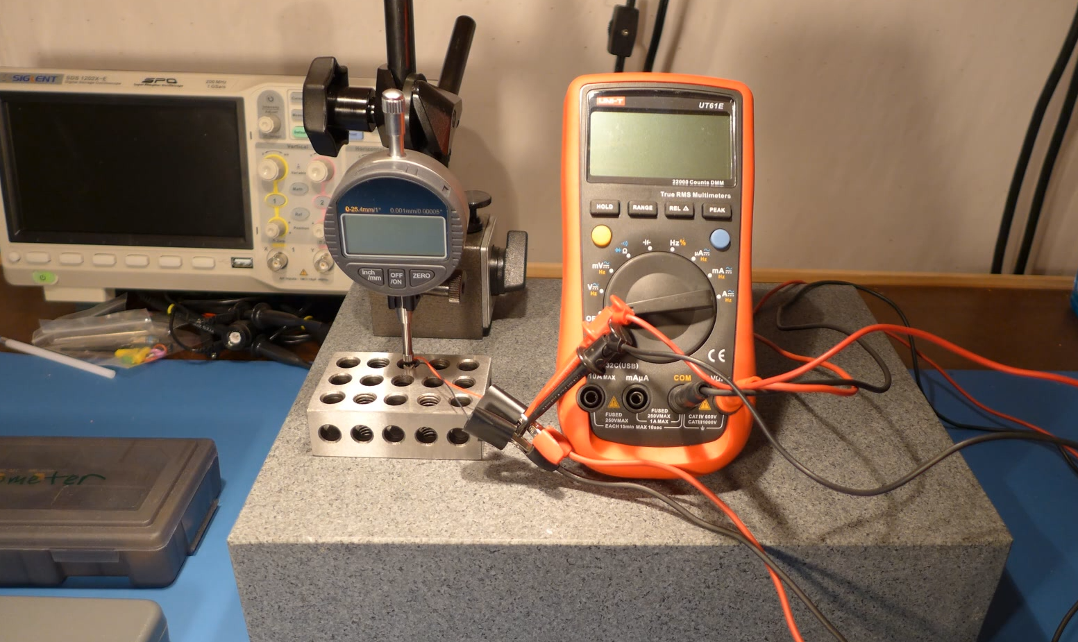 What Is a Piezoelectric Actuator? - ElectronicsHacks