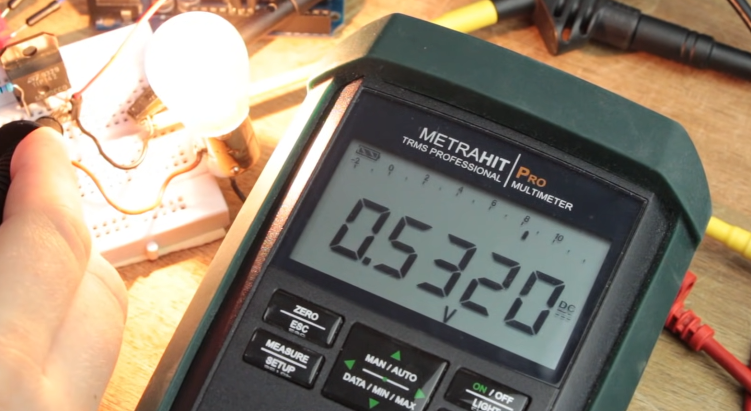 What is an N-Channel MOSFET? - ElectronicsHacks