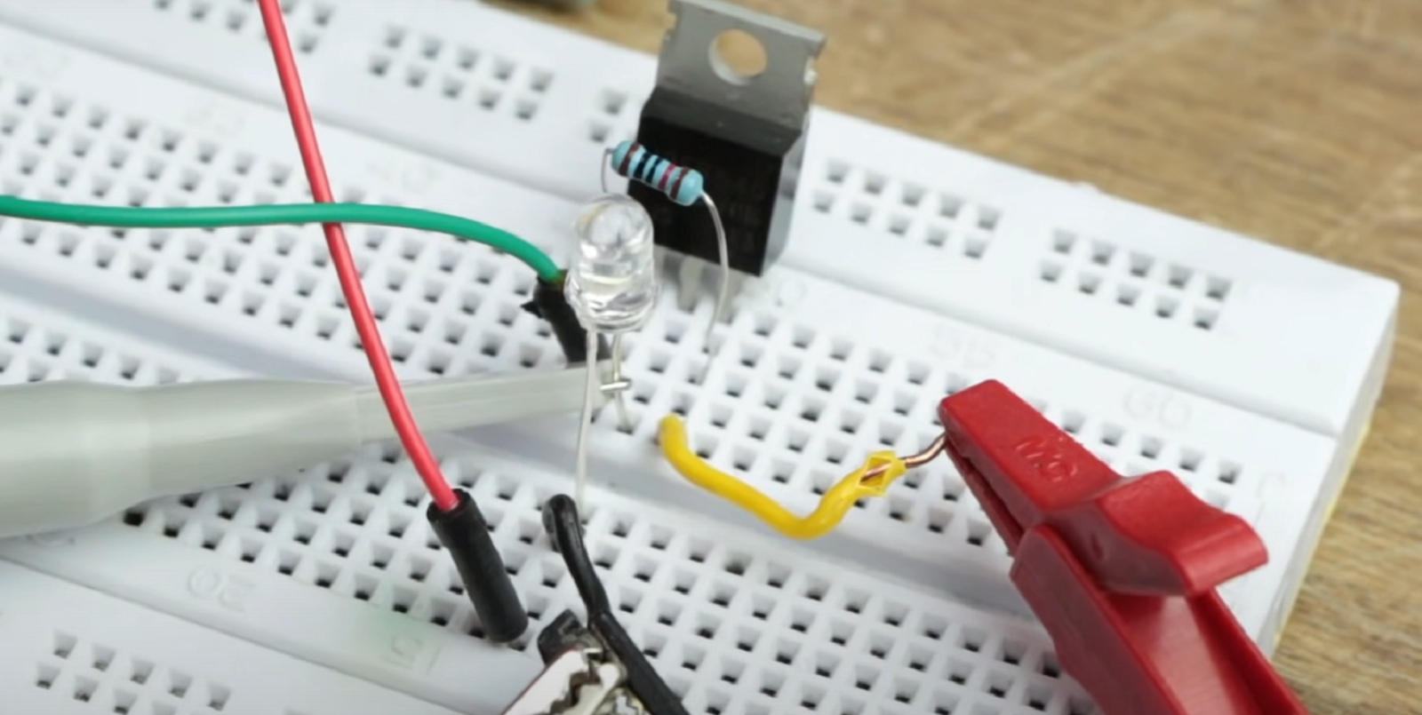 What is an N-Channel MOSFET? - ElectronicsHacks