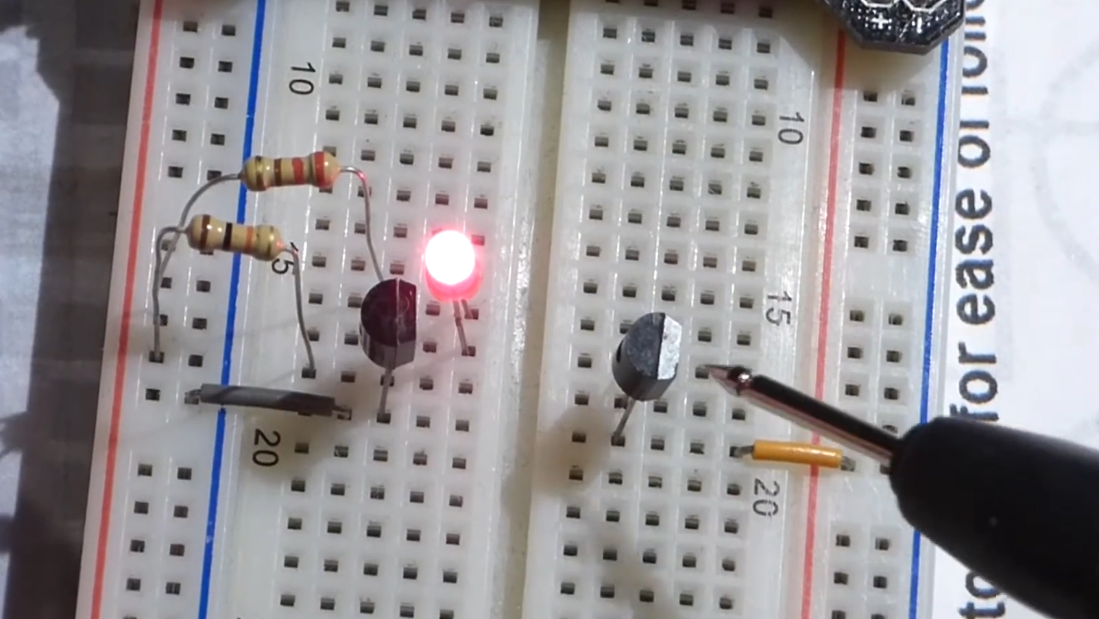 2N3906 Transistor Pinout - ElectronicsHacks