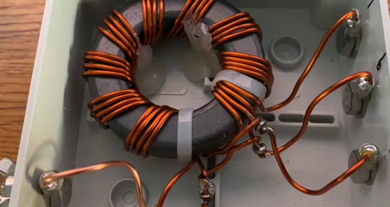 How to Make a 75 to 300 Ohm Matching Transformer? - ElectronicsHacks