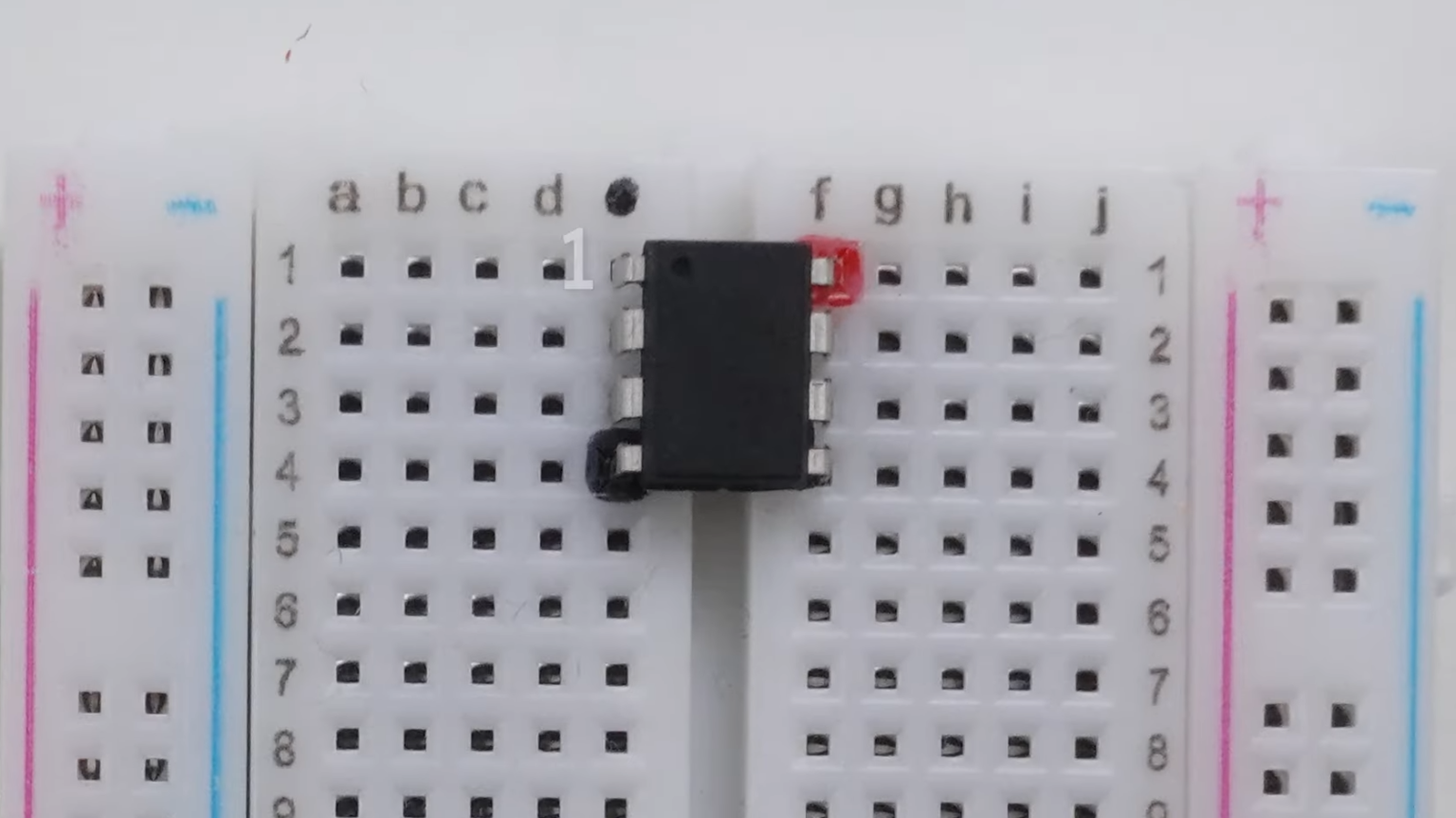 How to Program ATtiny85 with Arduino? - ElectronicsHacks