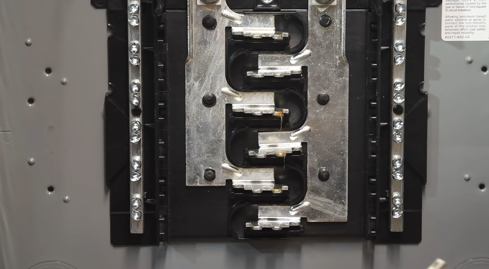 How to Wire a 100-Amp Sub Panel From a 200-Amp Main Panel ...