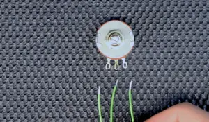 How to Wire a Potentiometer? - ElectronicsHacks