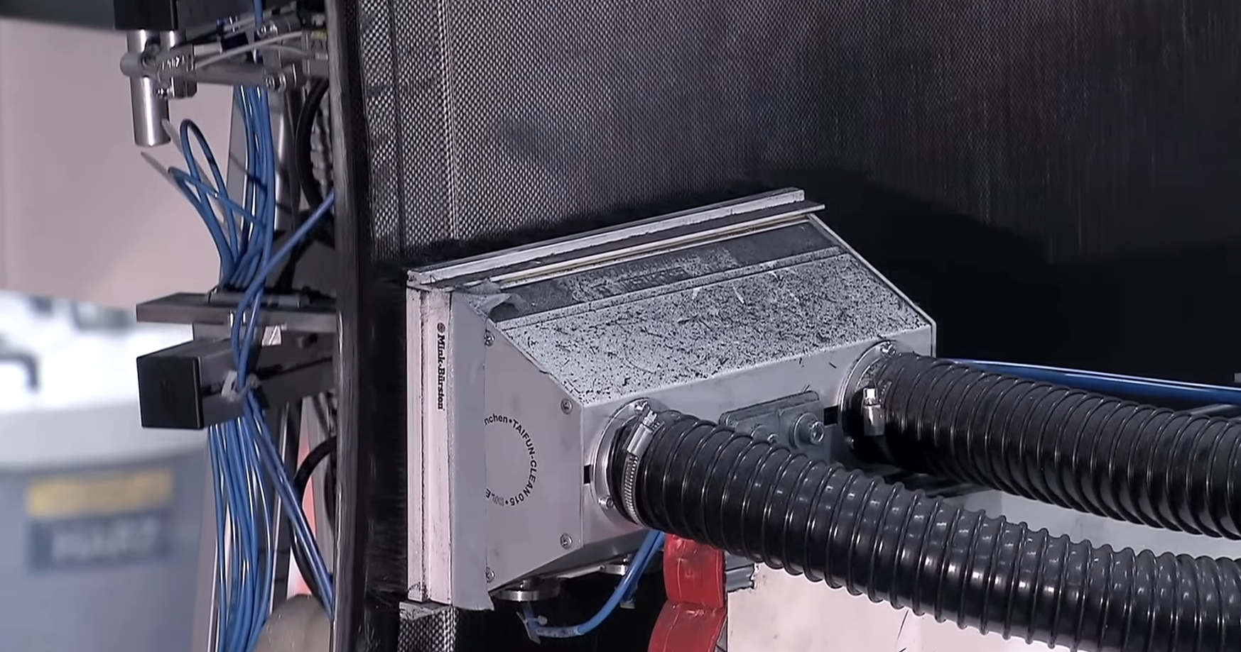 Is Carbon Conductive? - ElectronicsHacks