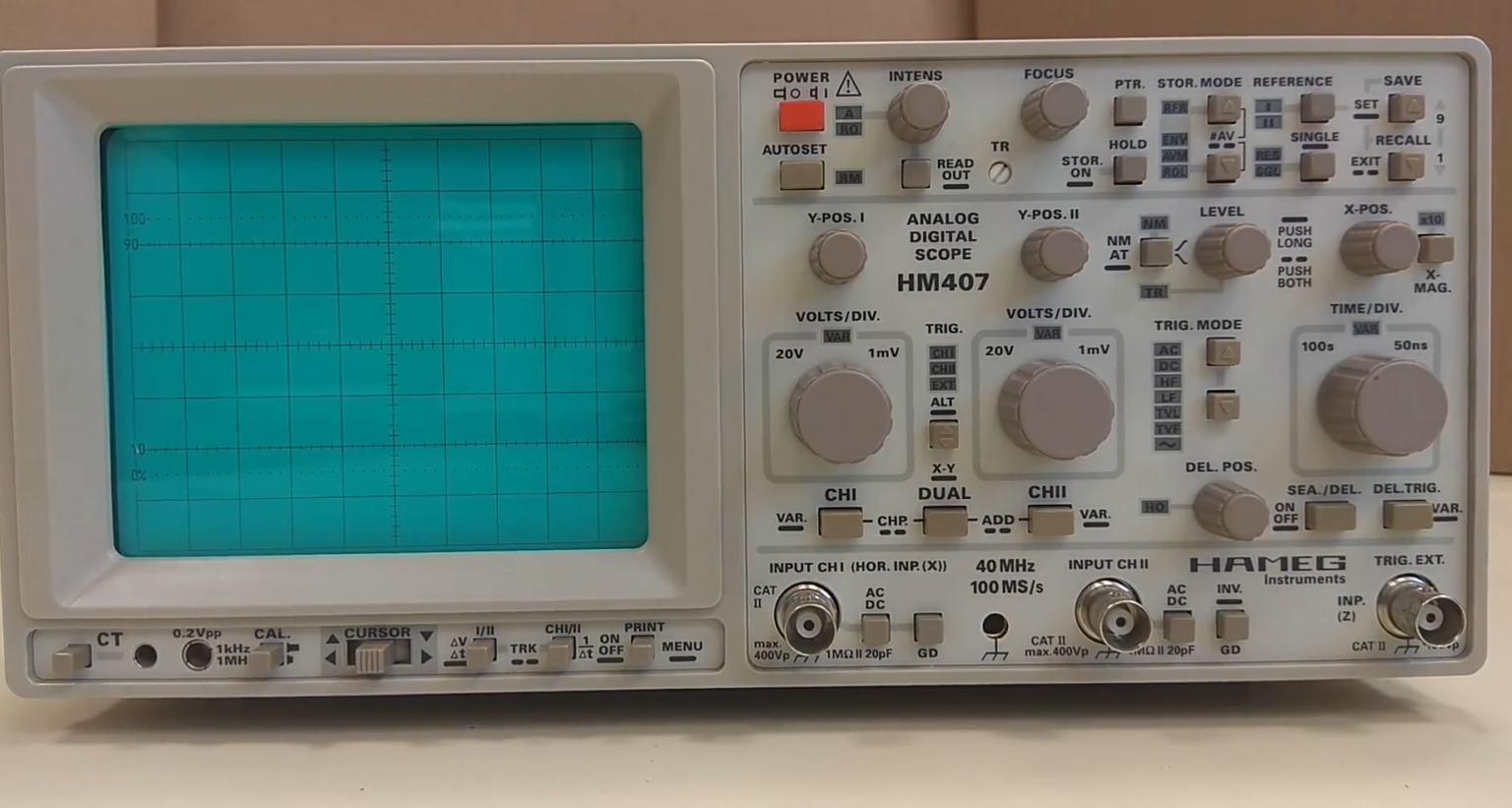 Lab Scope vs. Oscilloscope: What’s the Difference? - ElectronicsHacks