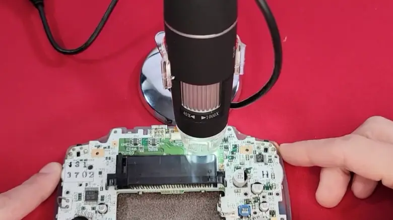 Are Digital Microscopes Good for Soldering? - ElectronicsHacks