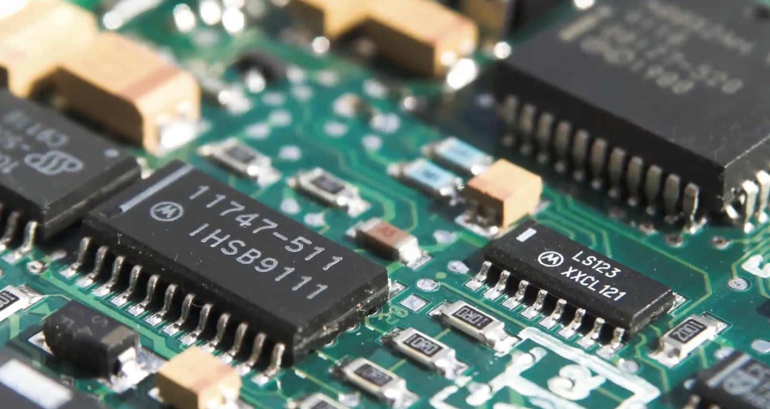 What Does the Circles in the Logic Circuits Mean? - ElectronicsHacks