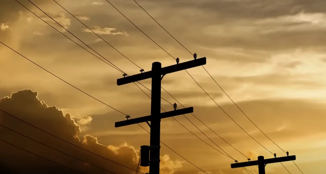 110V vs. 220V Outlet: What’s the Difference? - ElectronicsHacks